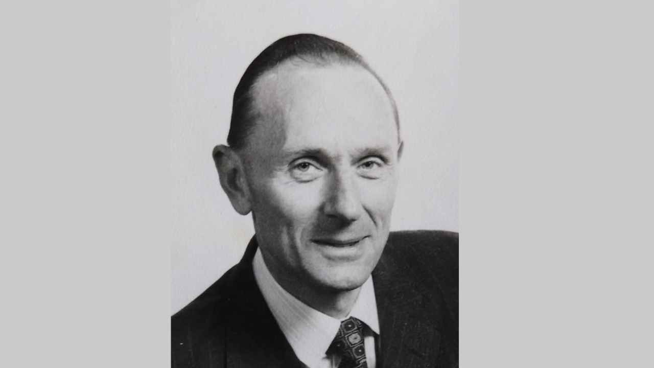 John Hawthorne – A Meditation on Psalm 22 (8 min) - Gospel Hall Audio